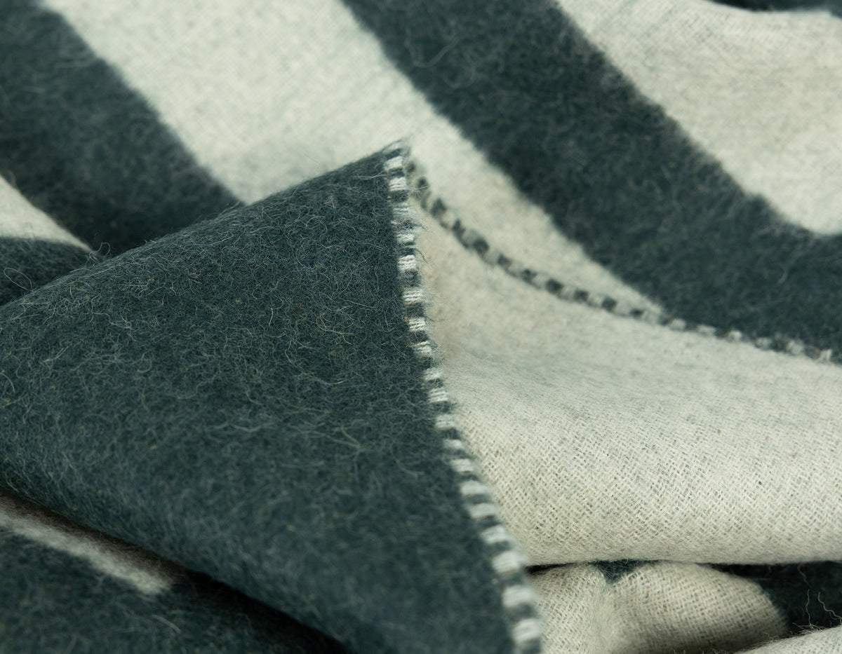 Blacksaw - Rosin Reversible Throw - Dark Forest/Bone | Provide