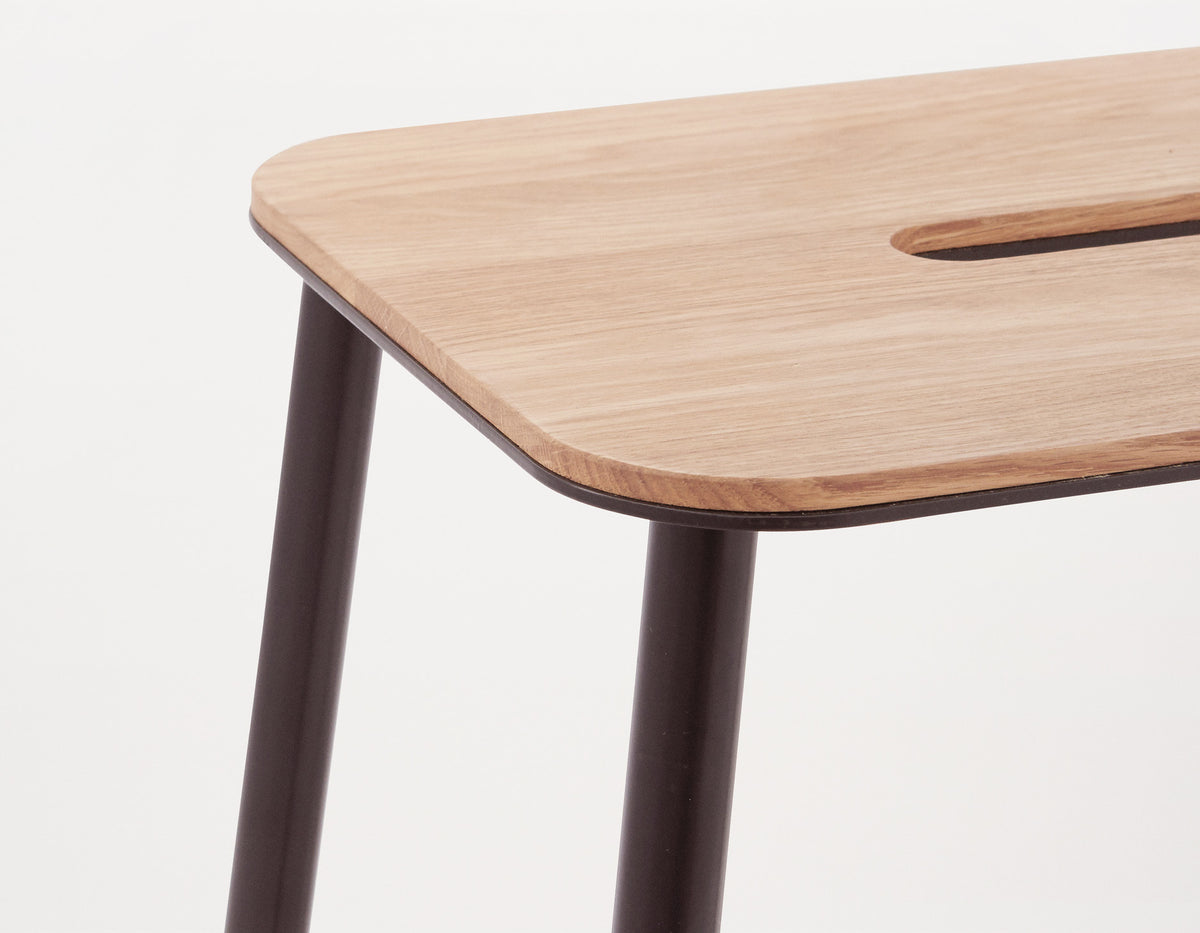Frama - Adam Stool - Oak/ Black | Provide
